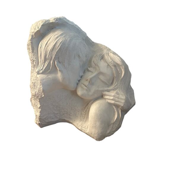 Austin Productions | Art | Vtg 989 David Fisher Plaster Kissing Couple ...